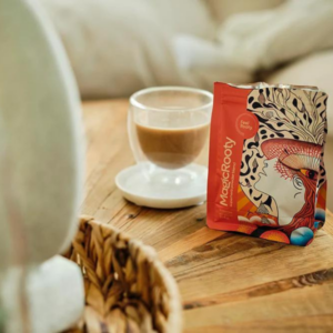 MagicRooty Kakav, magični napitek z adaptogeni in medicinskimi gobami ...